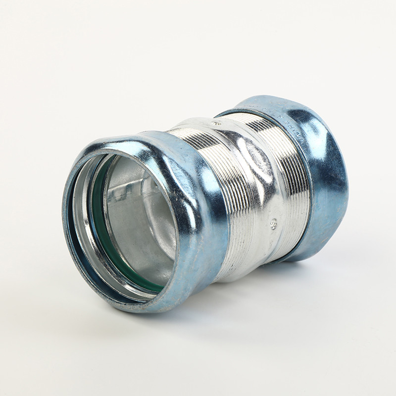Raintight EMT Compression Coupling 3/4" 4" Green Cap Insulated Ring